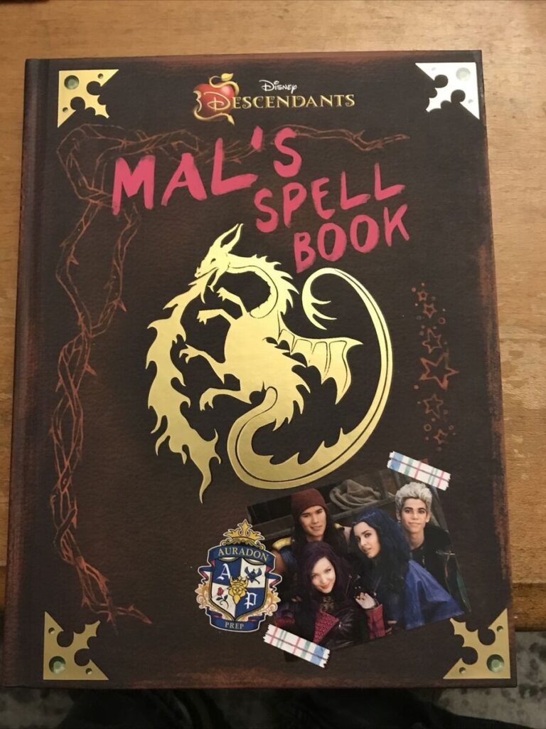 Descendants 4 På Disney+: Ny Dato & Eventyr | Boghandel